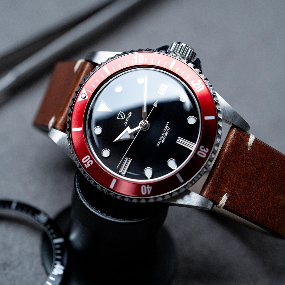 EONIQ x DIY WATCH CLUB Watchmaking Kit - Customizable 40mm diver - Sei ...